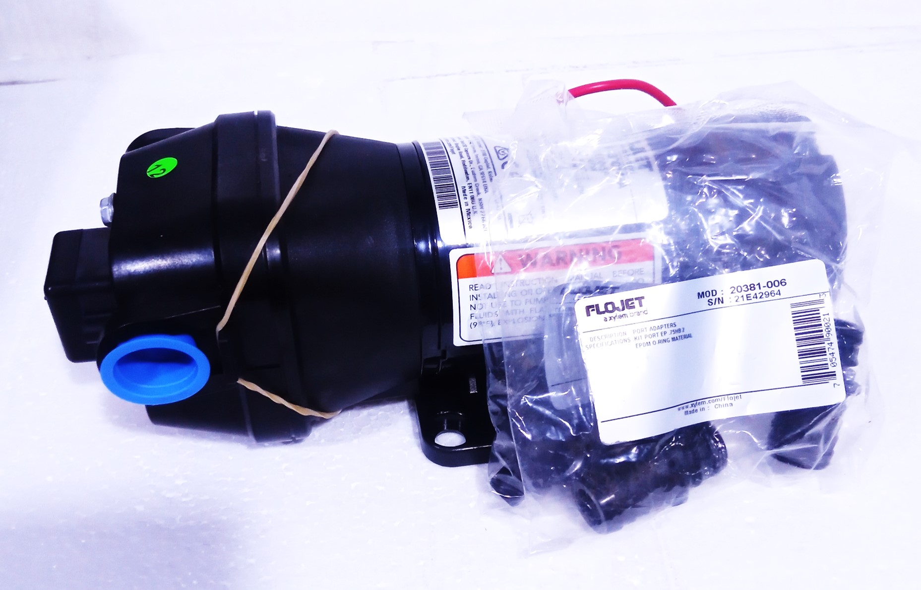 R4300143A FLOJET SELF PRIMING DIAPHARAGM PUMP 12V