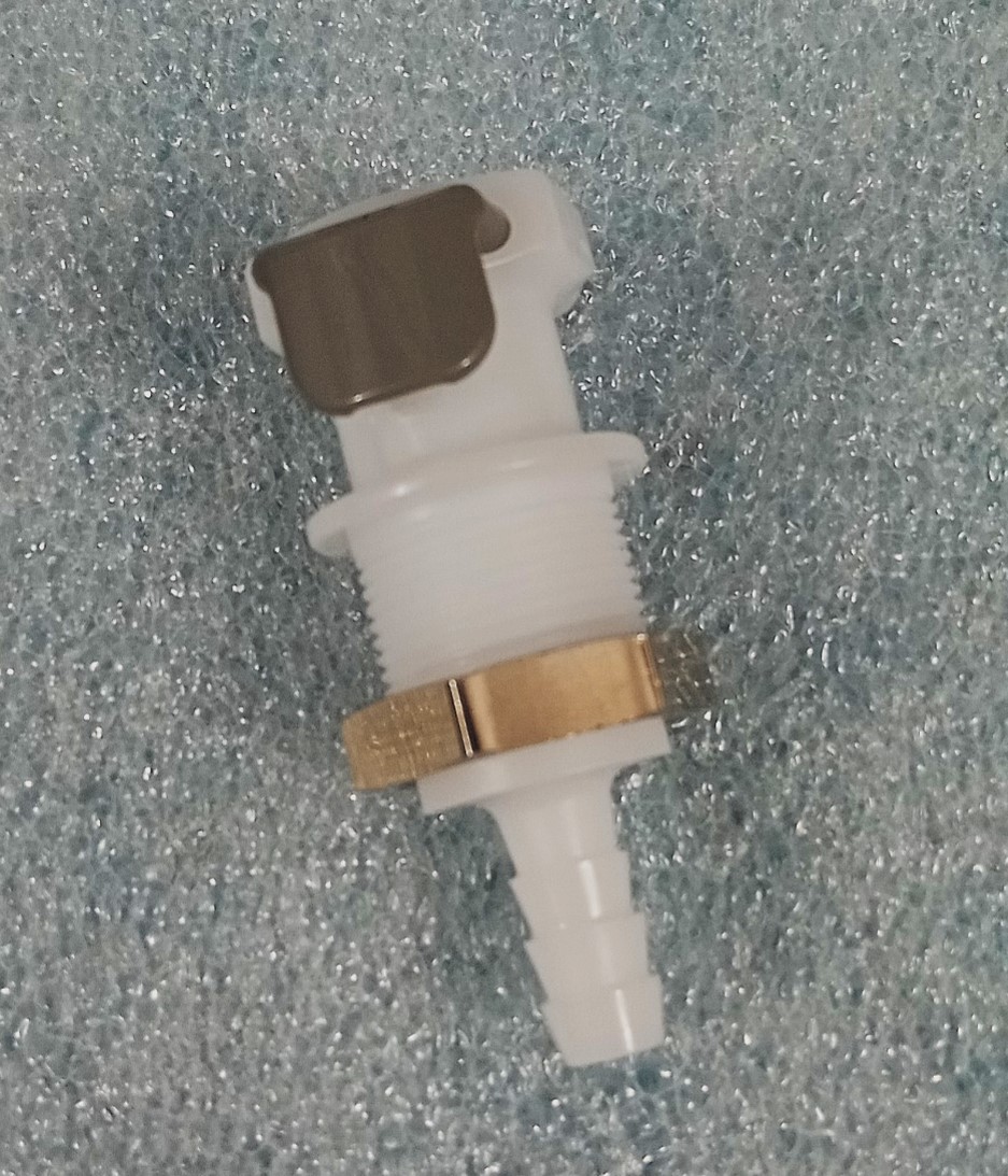 APCD16004 1/4 Hose Barb Valved Panel Mount Coupling Body