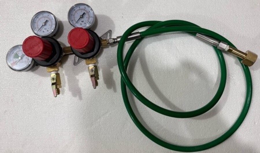 TAPRITE DUAL REGULATOR WITH MOUNTING BRACKETS & HP HOSE